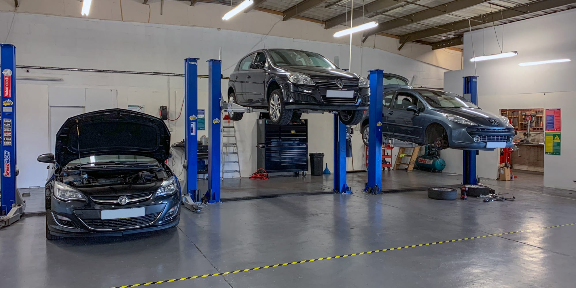 About TW AutoCare, Cramlington (tel: 01670 737080)